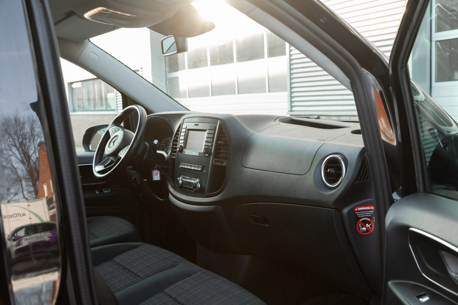 Mercedes-Benz Vito personenbus - Van der Putten Auto's