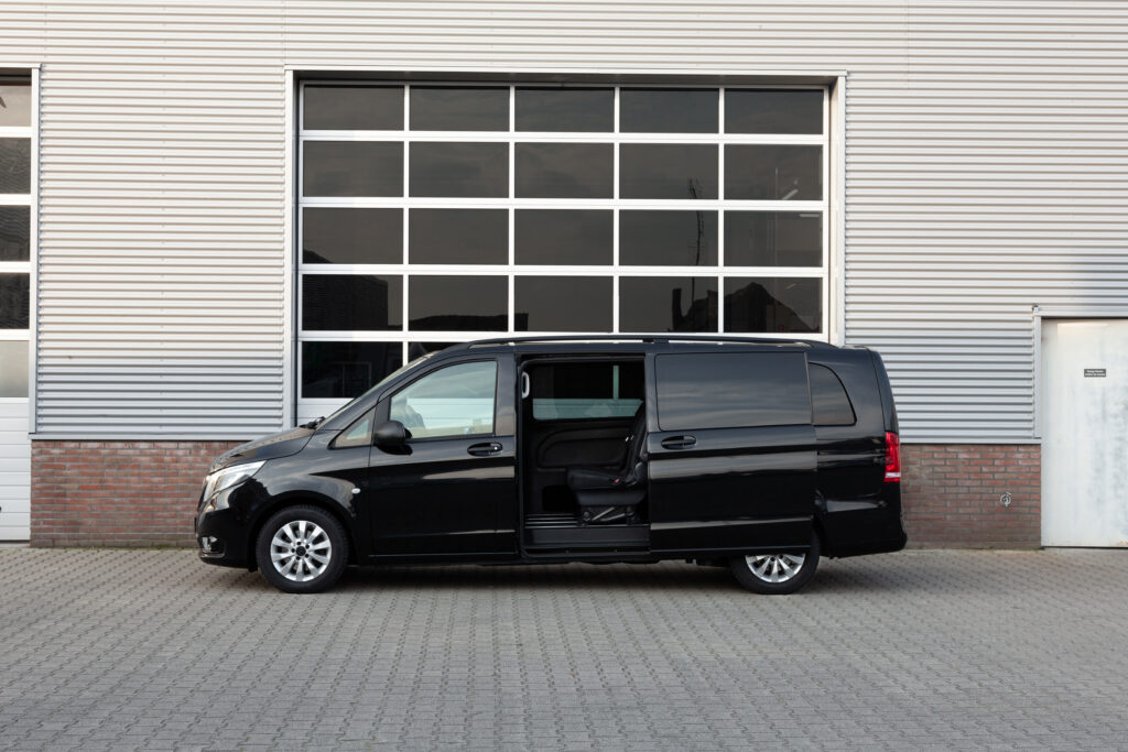 Mercedes-Benz Vito personenbus - Van der Putten Auto's