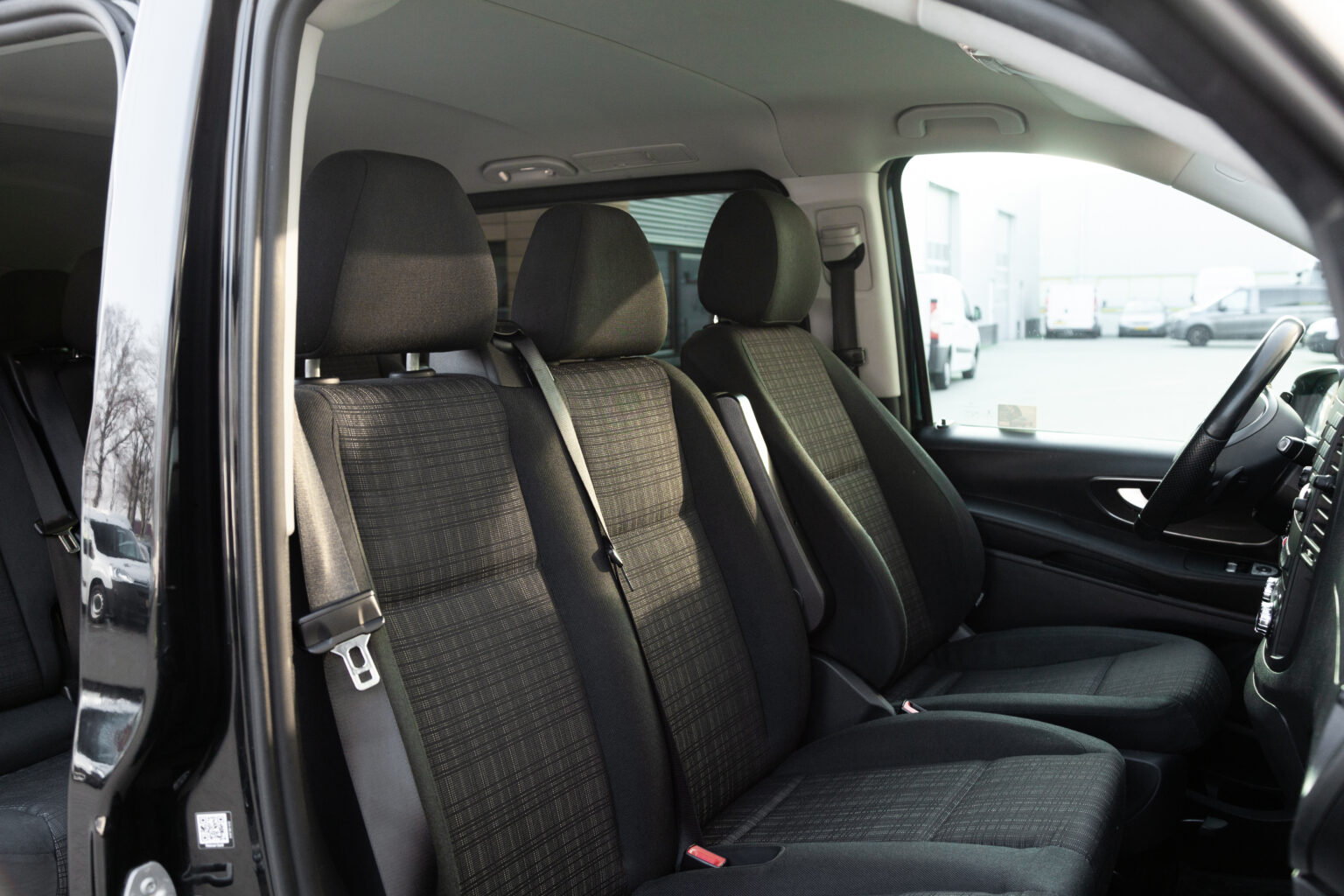 Mercedes-Benz Vito personenbus - Van der Putten Auto's